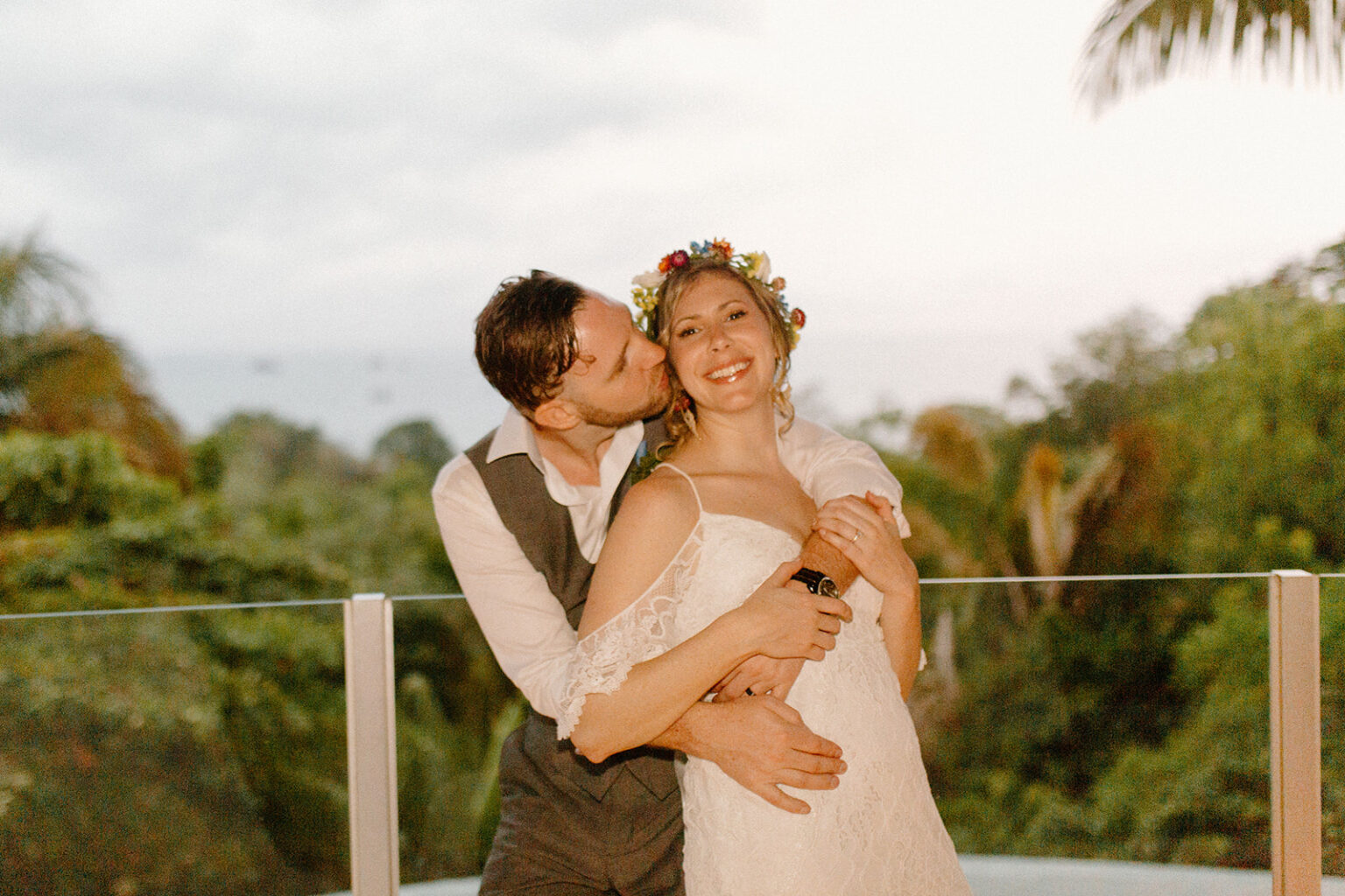 Boho Costa Rica Destination Wedding at Arenas Del Mar ...