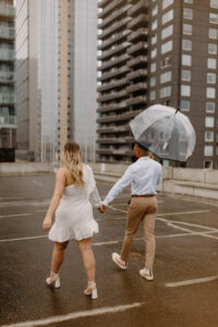 Seattle Rooftop Engagement Session | Emily & Jordan - annieritterjones.com