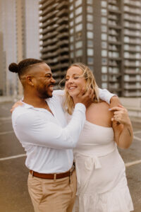 Seattle Rooftop Engagement Session | Emily & Jordan - annieritterjones.com