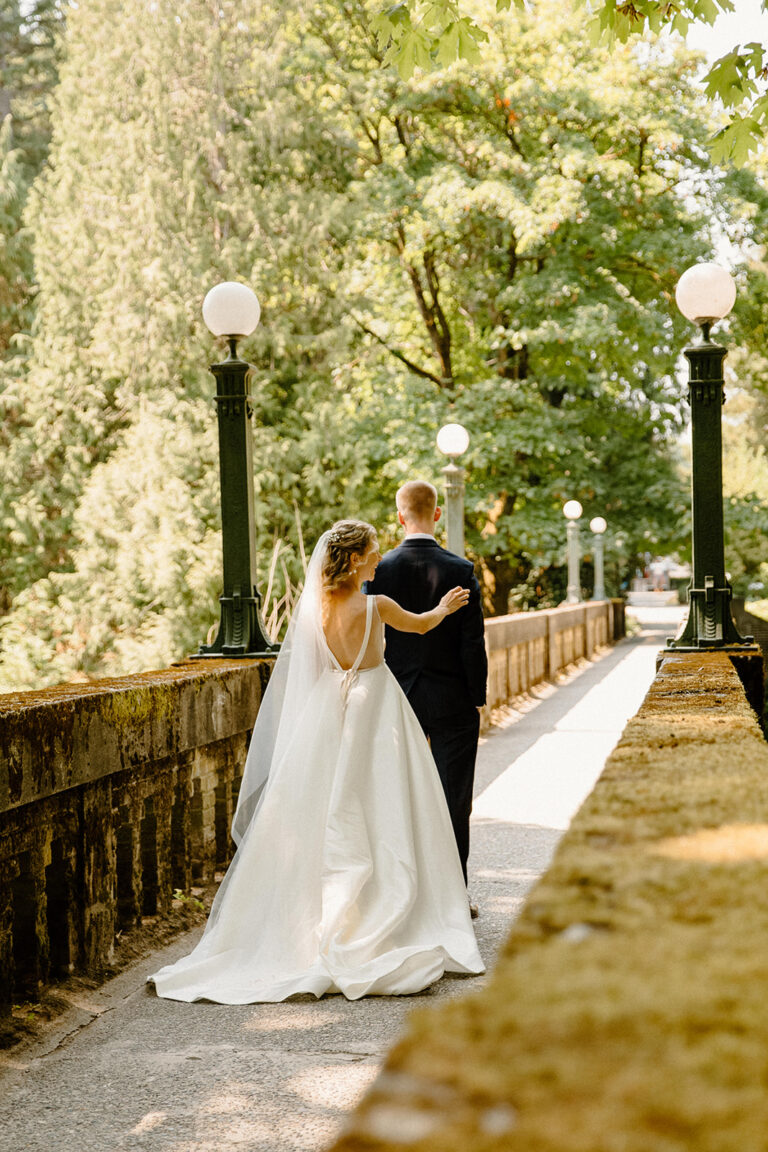 Timeless Seattle Washington Wedding at Washington Park Arboretum ...
