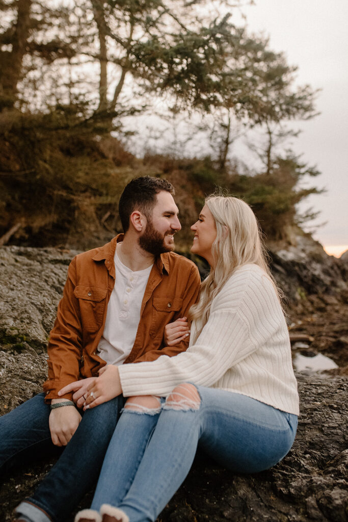 Mackenzie and Josh’s Rosario Beach Engagement Session ...