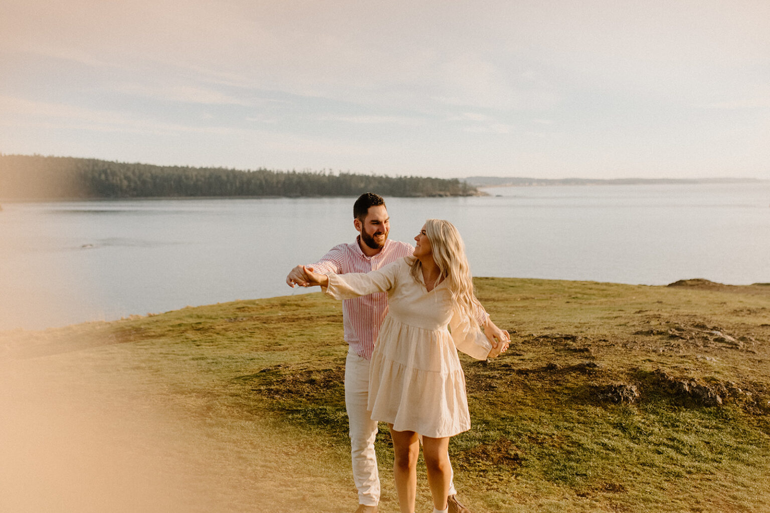 Mackenzie and Josh’s Rosario Beach Engagement Session ...