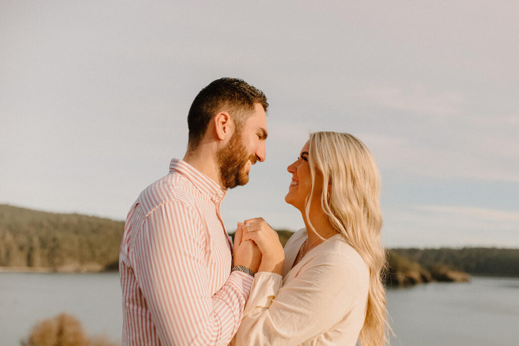 Mackenzie and Josh’s Rosario Beach Engagement Session ...