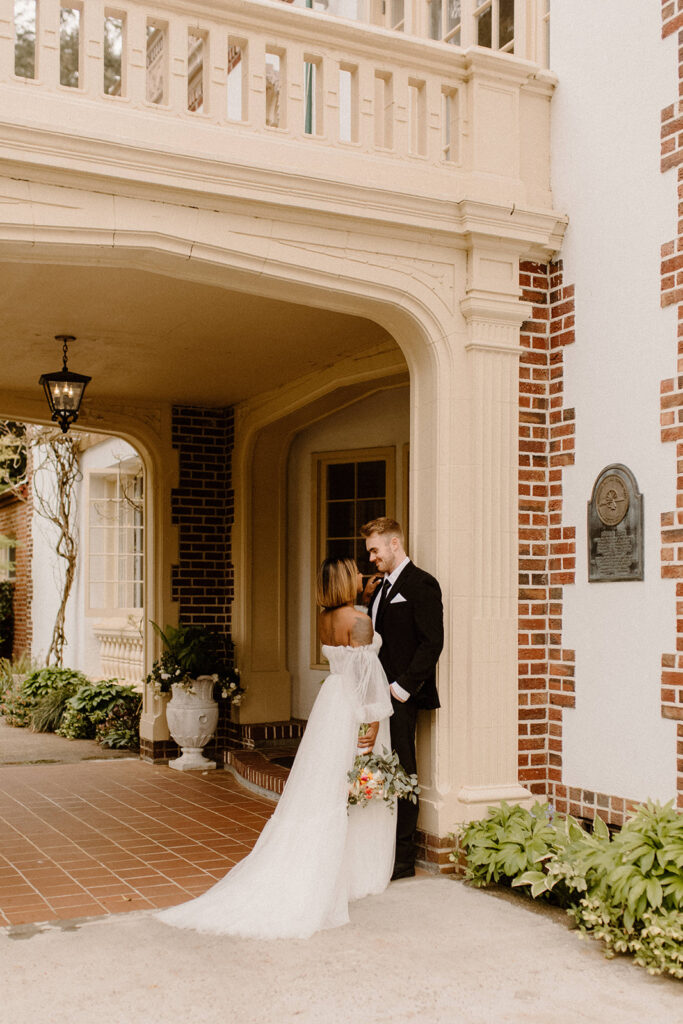 Nethmi & Skyler’s Intimate Lairmont Manor Wedding - annieritterjones.com