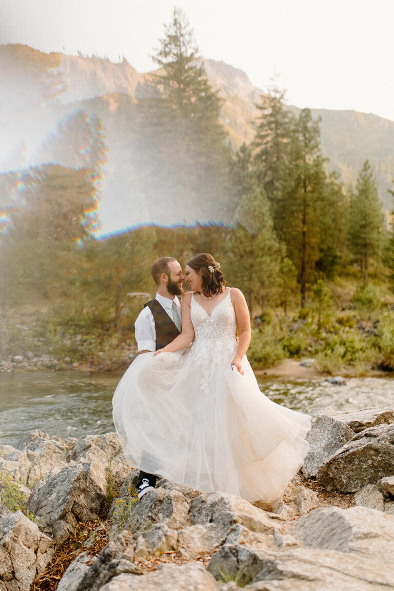 Forest Wedding at The Sleeping Lady Resort - annieritterjones.com