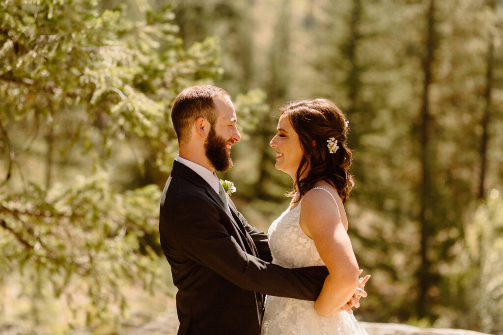 Forest Wedding at The Sleeping Lady Resort - annieritterjones.com