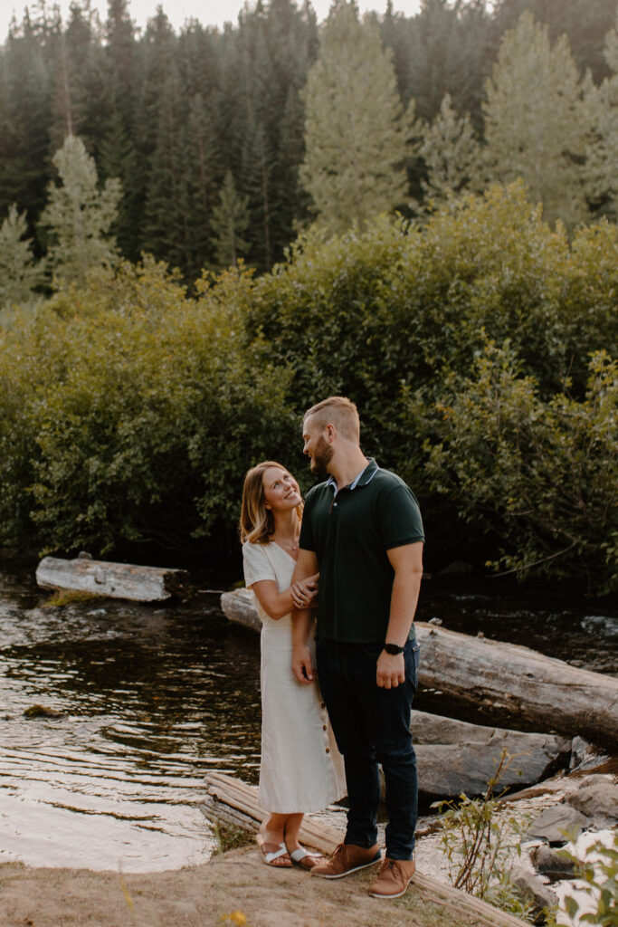 Matt & Kari’s Gold Creek Pond Engagement Photos - annieritterjones.com
