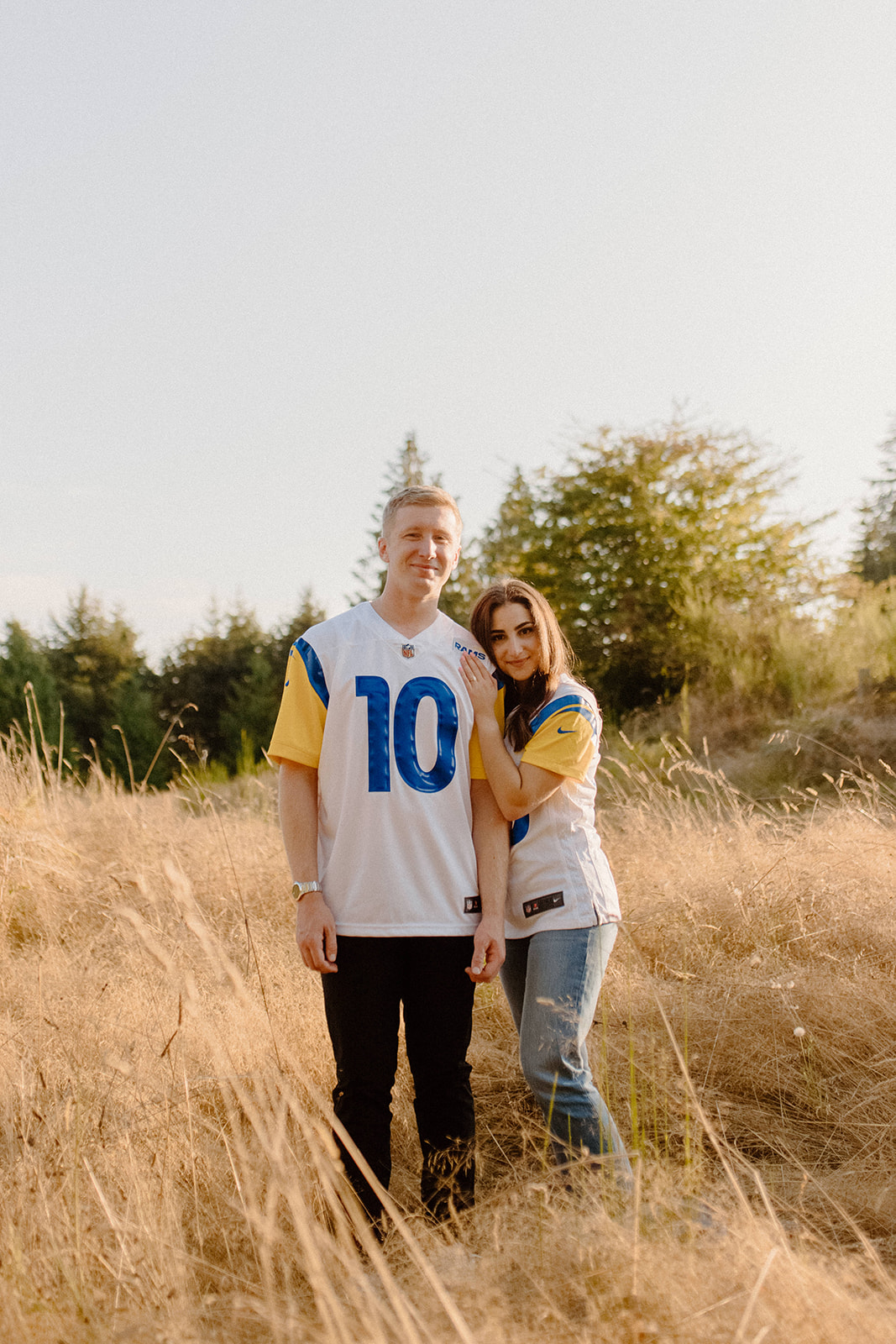 What to Bring to Your Engagement Photo Shoot | Washington Engagement ...