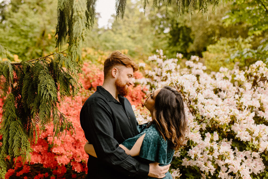 Capturing Love in Seattle: Seattle Engagement Photo Locations ...