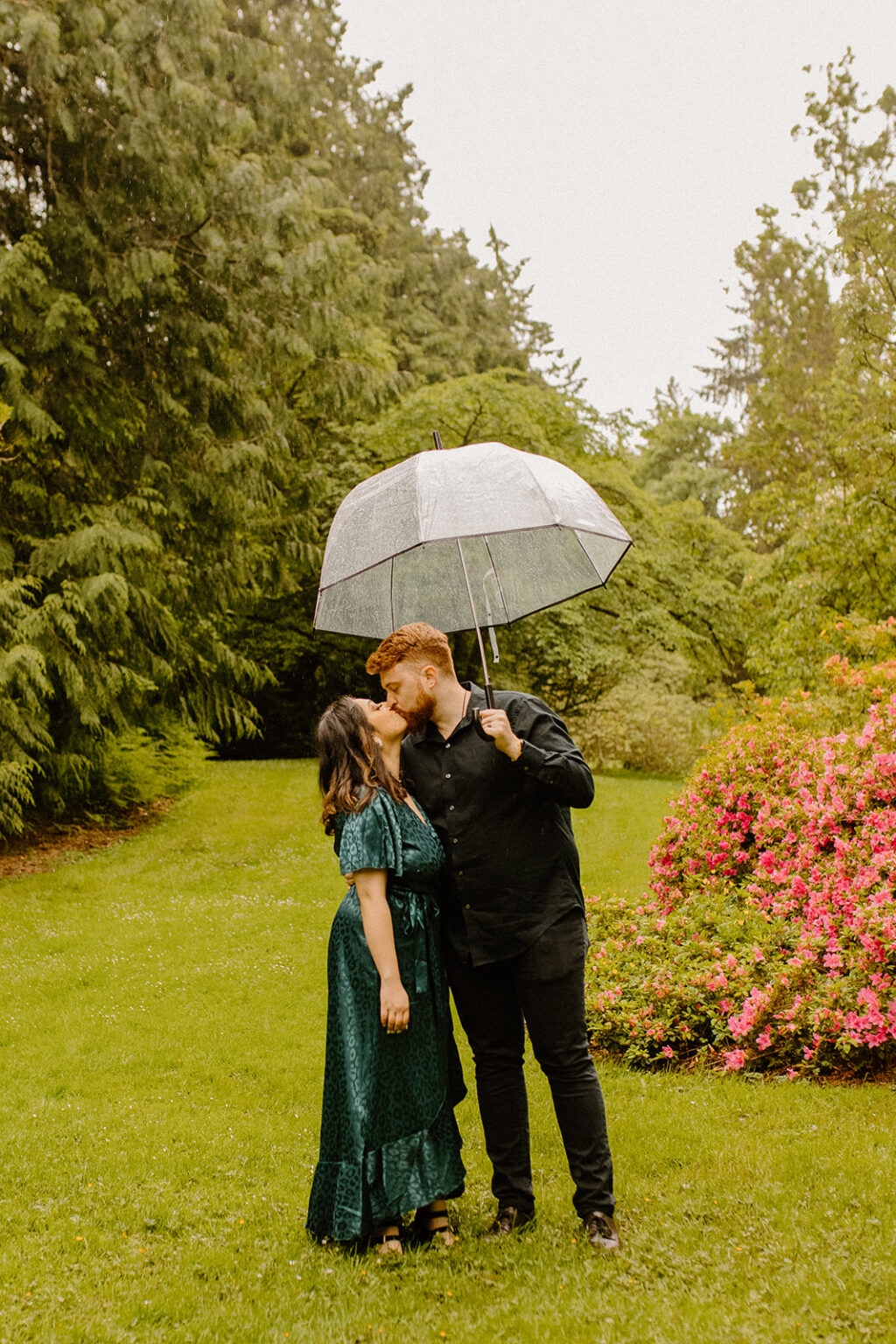 Capturing Love in Seattle: Seattle Engagement Photo Locations ...