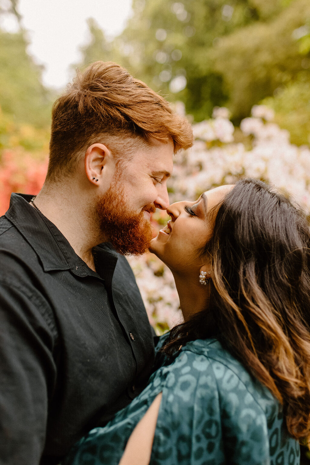 Capturing Love in Seattle: Seattle Engagement Photo Locations ...