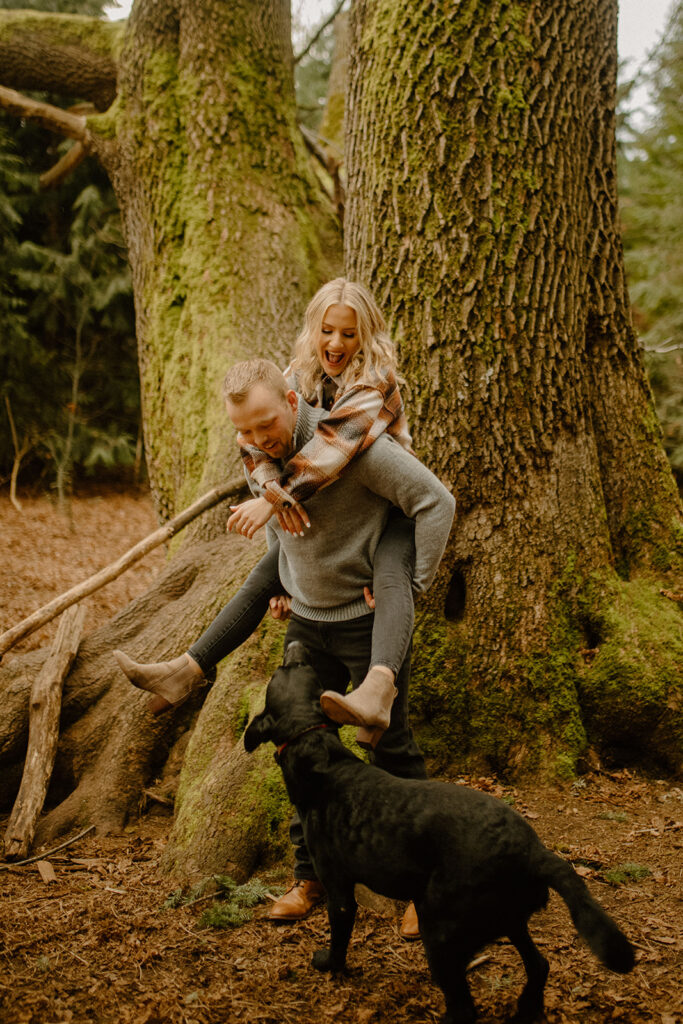 Capturing Love in Seattle: Seattle Engagement Photo Locations ...