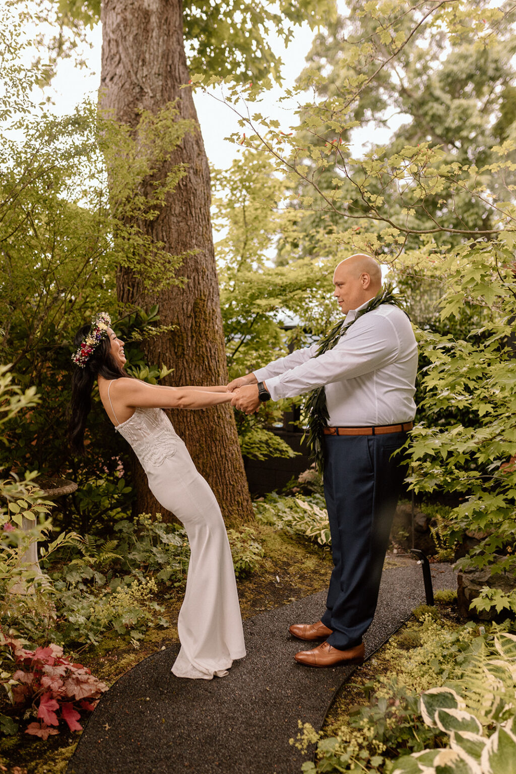 Stephanie and Zach's Enchanting Airbnb Elopement Experience in Bellevue ...