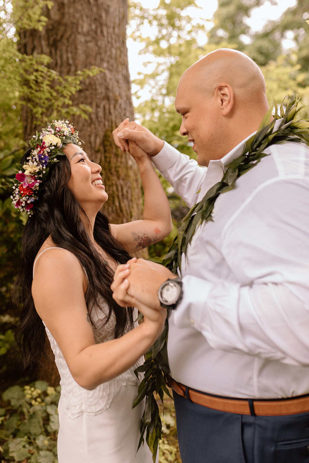 Stephanie and Zach's Enchanting Airbnb Elopement Experience in Bellevue ...