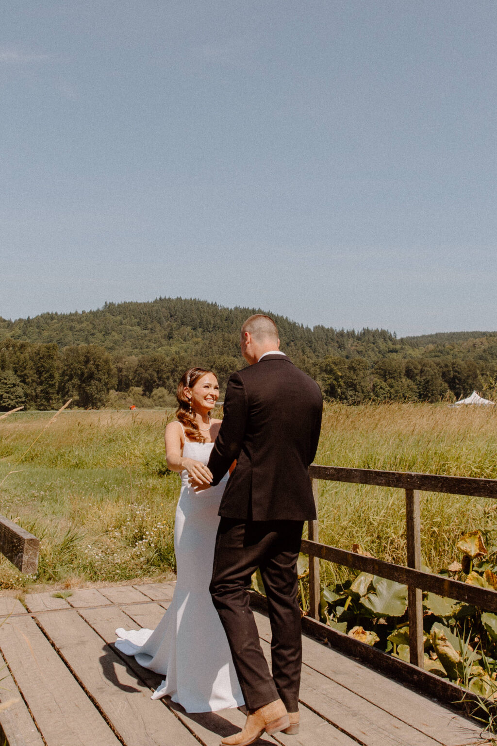 Sunflower Field Summer Wedding | Bailey and Nick - annieritterjones.com