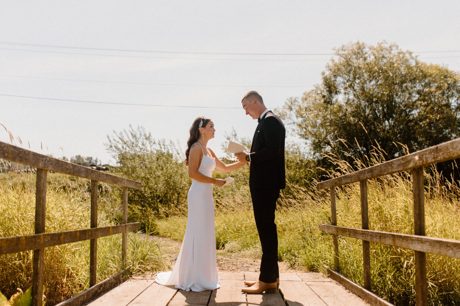 Sunflower Field Summer Wedding | Bailey and Nick - annieritterjones.com